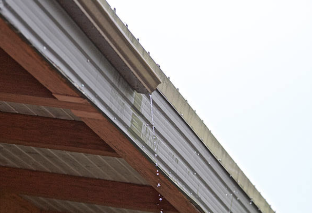 Are Your Gutters Leaking? | Philadelphia Gutter Solutions